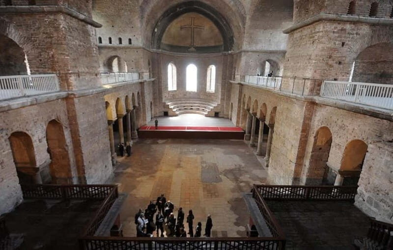 Asia Continent & Topkap Palace & Harem. Guided, Small group - The Historical Core: Topkapı Palace and the Harem