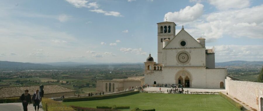 Assisi and Countryside Winery Private Tour from Rome - Exploring Assisi: More Than Just a Religious Site
