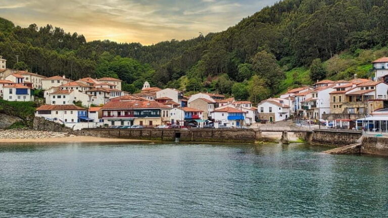 Asturias: Cider, Local lunch, Villaviciosa, Tazones, Laboral - Practical Aspects and Overall Value