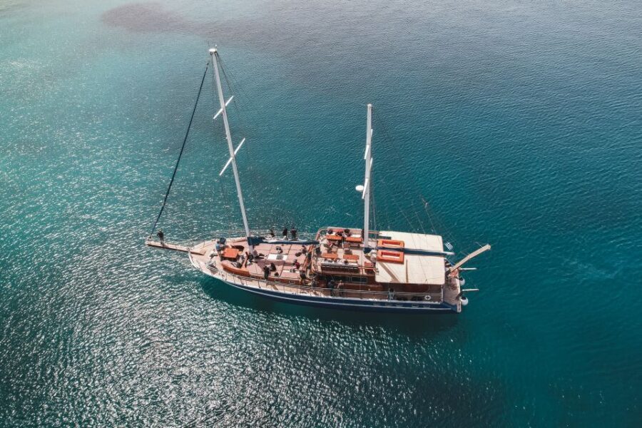Athens: 3-Hour Sunset Cruise with Swim Stop, Snacks & Drinks - Who Is This Experience Best For?