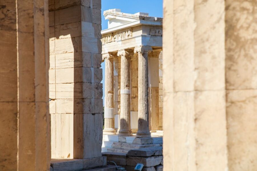 Athens: Acropolis Guided Tour and Old Town Food Tasting - Practicalities and What You Need to Know