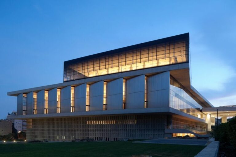 Athens: Acropolis Museum Ticket with optional Audio Guide - A Close Look at the Acropolis Museum Experience