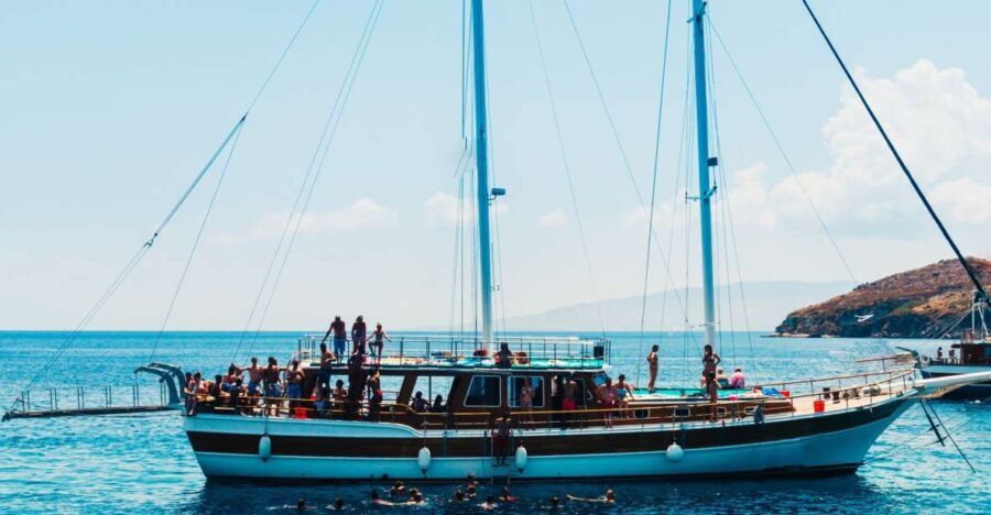 Athens: Full-Day Island Hopping Cruise with Lunch & Transfer - Key Points: