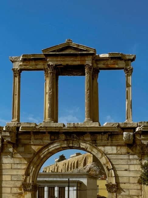 Athens: Guided City and Plaka Shore Excursion - The Experience in Detail