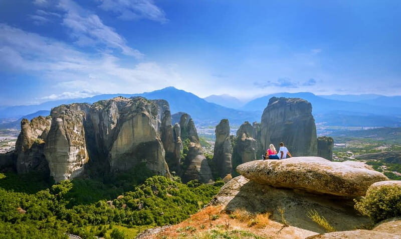 Athens: Meteora Monasteries Tour with Local Guide and Lunch - The Monasteries: What You Will See & Experience