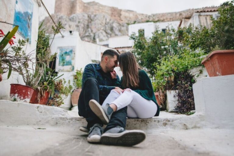 Athens: Professional photoshoot at Anafiotika Village - A Closer Look at the Itinerary