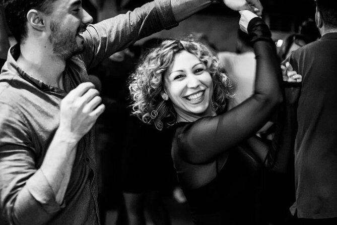Athens Salsa Lovers dancing experience - Key Points