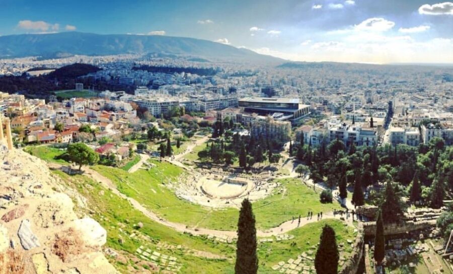 Athens: The Acropolis Walking Group Tour with a French Guide - The Guides Role: Informative and Approachable