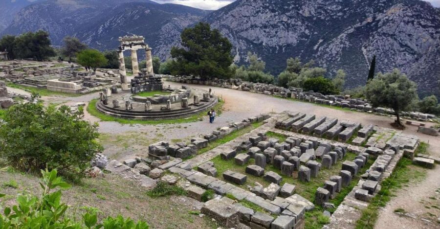 Athens to Delphi & Arachova Private Guided Tour with Lunch - The Value of a Guided Private Tour