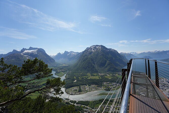 Audio-Guide Bus Tour at Scenic Routes of Åndalsnes to Trollstigen - Who Will Enjoy This Tour?