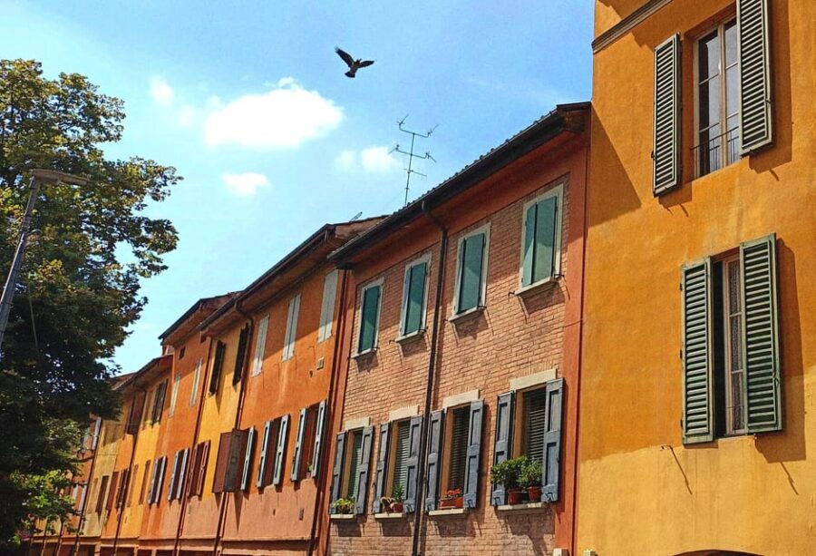 Authentic Italian Breakfast in Piazza Maggiore! - What You’ll Taste and Learn