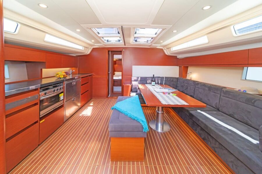 Autumn Cyclades: 7-Day Sailing Trip on a Luxury Yacht - The Yacht & Onboard Comfort