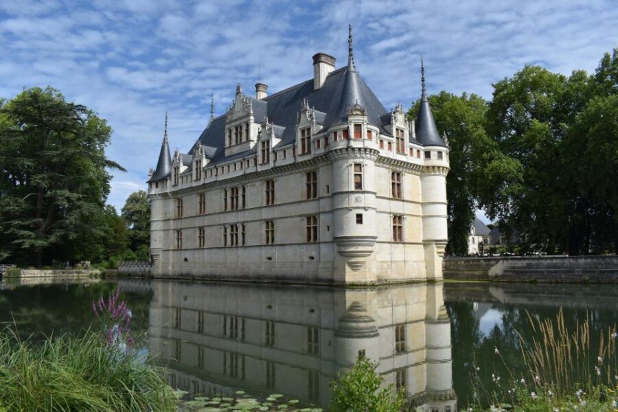Azay-le-Rideau Castle: Private Guided Tour with Ticket - The Itinerary Breakdown