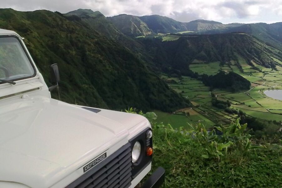 Azores: Sete Cidades Scenic Jeep Tour from Ponta Delgada