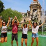 Barcelona: 2-Hour Private City Highlights Kickstart Tour - The Experience: Guides, Landmarks, and Atmosphere