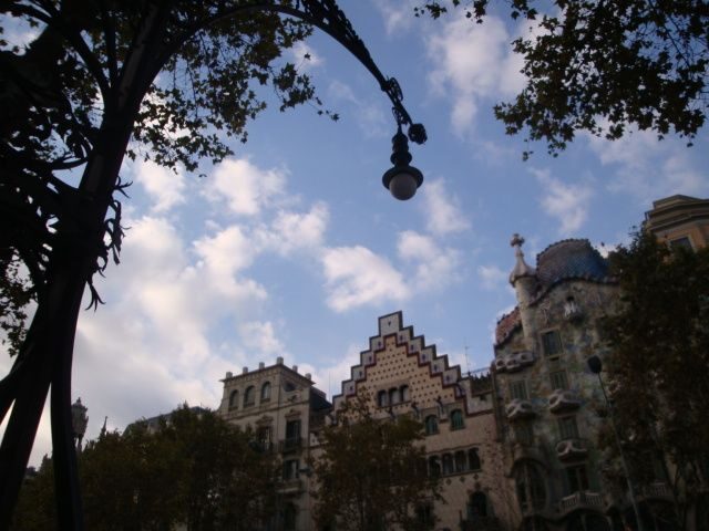 Barcelona: Art Nouveau & Gaudí Tour - Why You Should Consider the Barcelona: Art Nouveau & Gaudí Tour