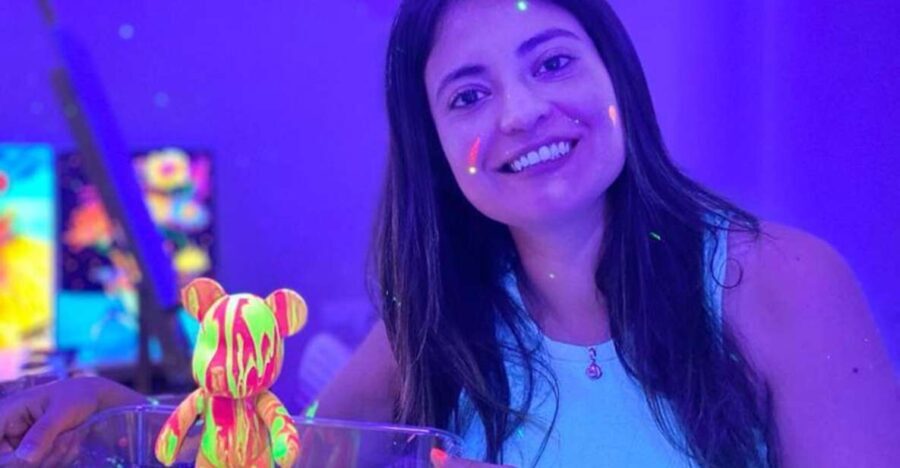 Barcelona: Bear-brick Fluorescent Painting | Wine and Art - What Is This Experience Really About?
