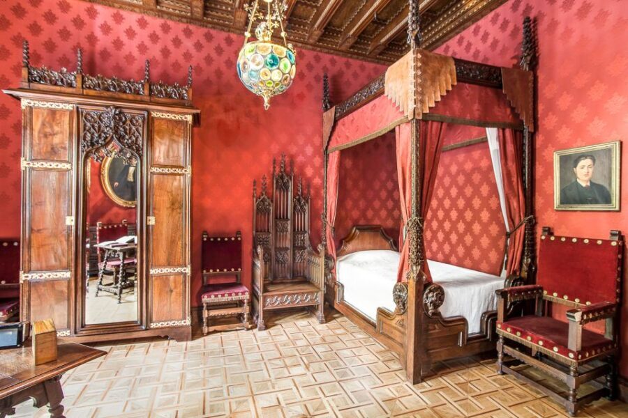 Barcelona: Casa Amatller Guided Visit with Chocolate Gift - FAQ
