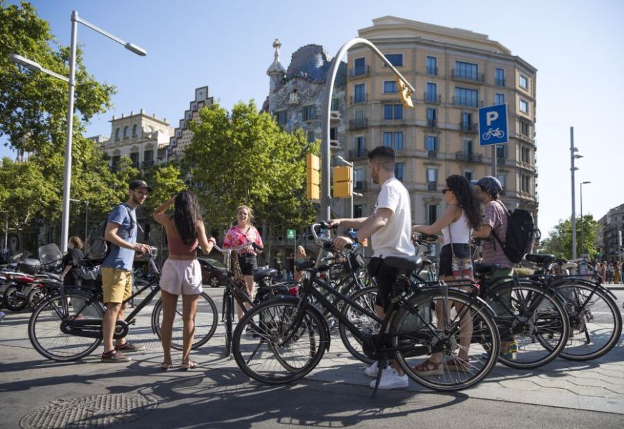 Barcelona: City Highlights Bike Tour - Who Will Enjoy This Tour?