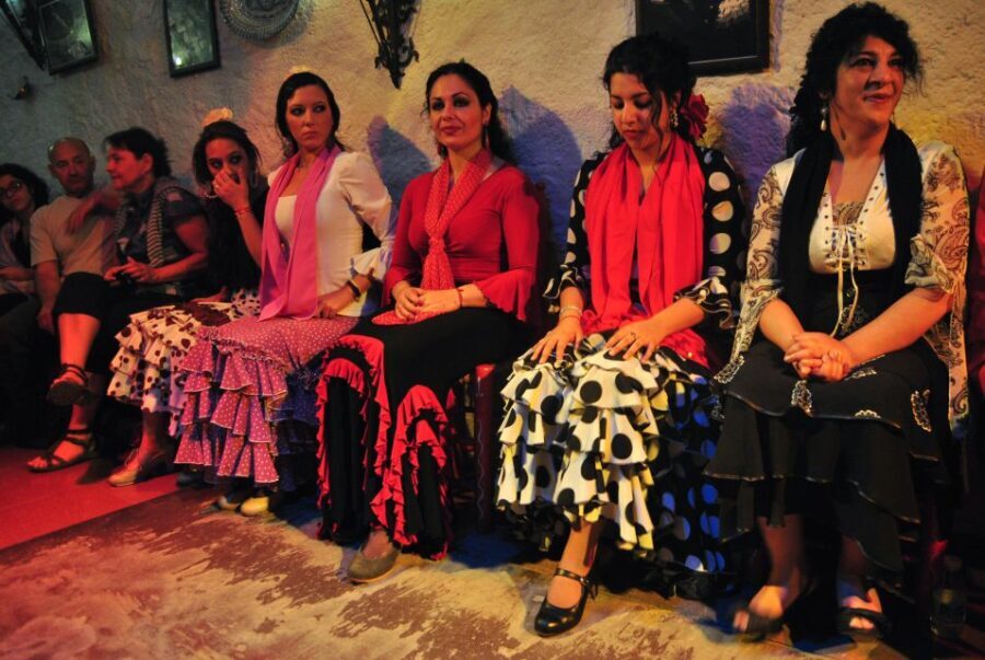Barcelona: City Tour & Flamenco Show with Wine & Tapas - Why This Tour Offers Great Value