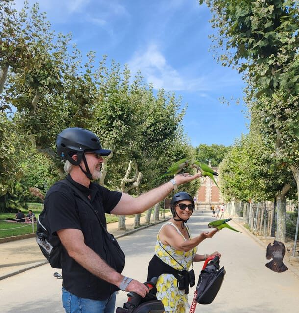 Barcelona: e-scooter and Bike tour - A Close Look at the Itinerary