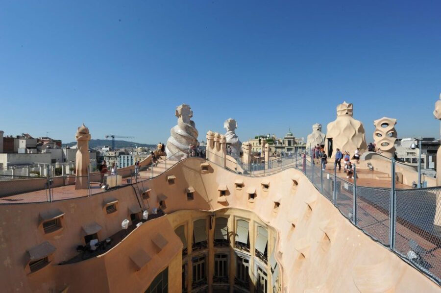 Barcelona: Gaudí Houses & Sagrada Familia Tour - What This Tour Means for You