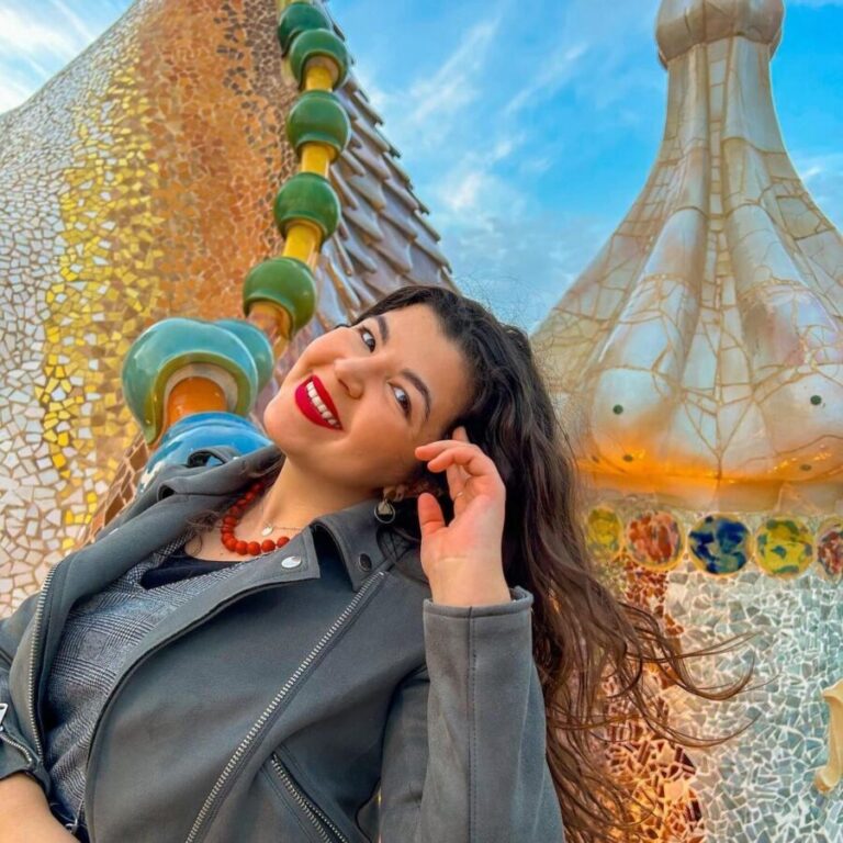 Barcelona: Gothic Quarter Ghosts and Legends Walking Tour - Key Points