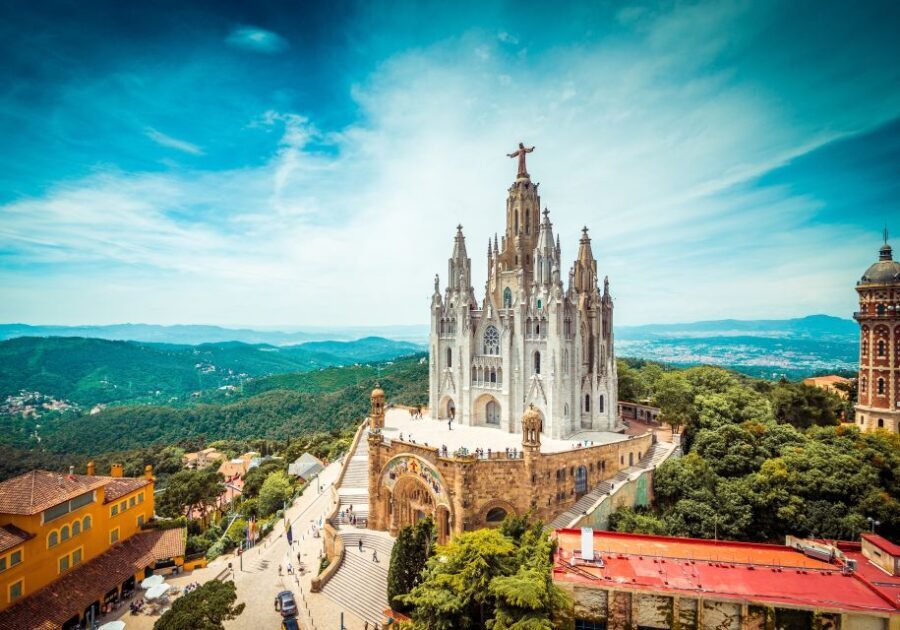 Barcelona Gothic Quarter Private Walking Tour - Exploring the Gothic Quarter’s Highlights