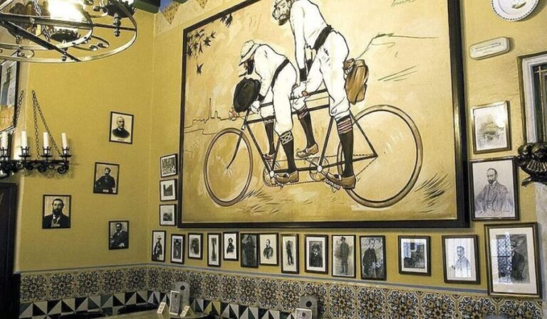 Barcelona: Gothic Quarter Walking Tour & Coffee Tasting - An In-Depth Look at the Experience