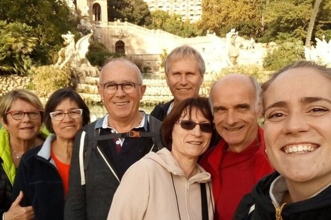 Barcelona Gothic Quarter Walking Tour With A Guide - Key Points