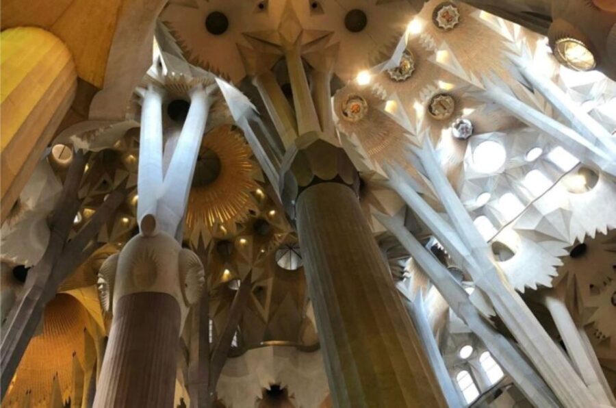 Barcelona: Guided Sagrada Familia Tour & Skip-The-Line Entry - A Deep Dive into the Itinerary