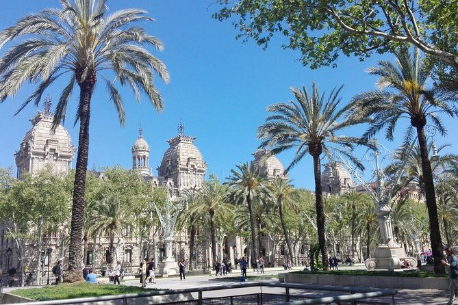 Barcelona Hidden Treasuers : Barrio Gotico City Tour in German - Who Will Love This Tour?