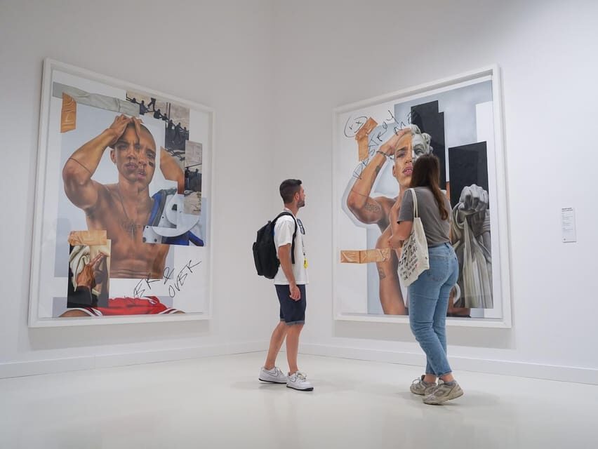 Barcelona: Hop-On Hop-Off Bus and Moco Museum Ticket - Who Is This Tour Best For?