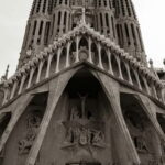 Barcelona: La Sagrada Familia Skip-the-Line Guided Tour - Detailed Breakdown of the Tour