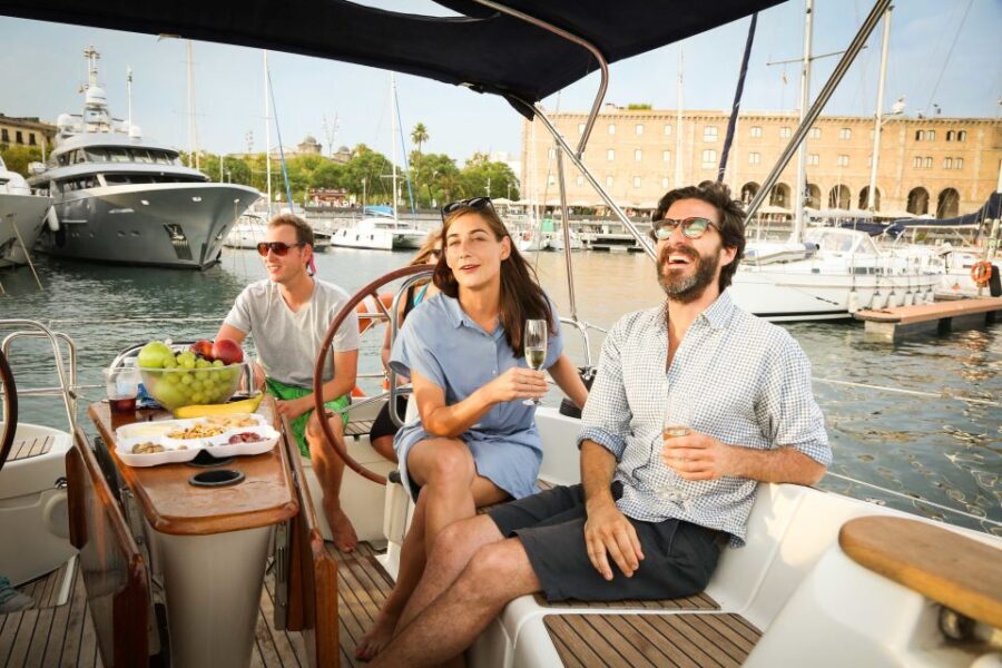 Barcelona: Light Brunch Sailing Experience with Drinks - What the Reviews Say