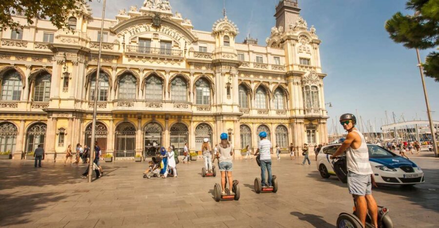 Barcelona: Old Port and Gothic Quarter Guided Segway Tour - Detailed Breakdown of the Itinerary
