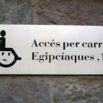 Barcelona Old Town walking tour with official guide - Who Will Love This Tour?