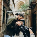 Barcelona: Photoshoot Tour Old Town, Gothic Quarter - What to Expect from the Photoshoot Tour