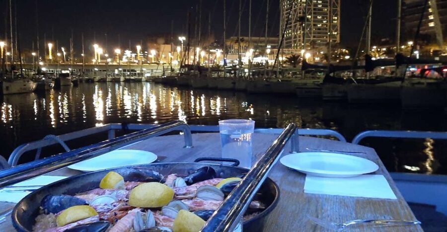 Barcelona: Private Evening Cruise with Dinner and Drinks - The Itinerary