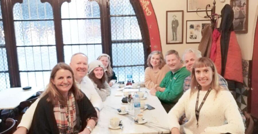 Barcelona: Private Evening Walking Tour with Tapas Dinner - Tasting the Flavors of Barcelona