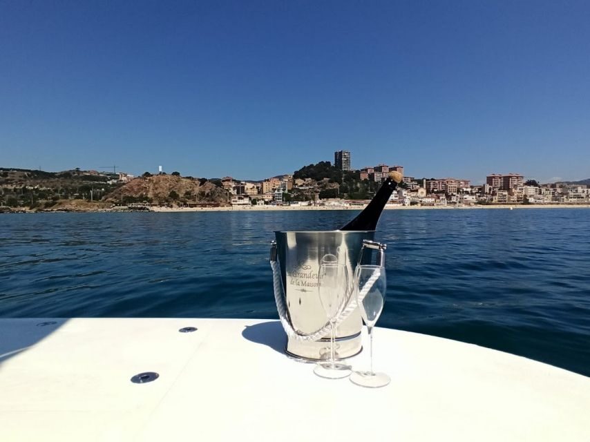Barcelona: Private Motor Yacht Charter - What to Expect on Your Yacht Adventure