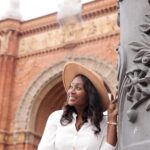 Barcelona: Private Photoshoot at Arc de Triomf - What to Expect During the Tour