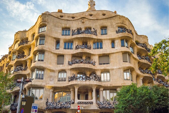 Barcelona: Reserved Entrance to Casa Mila (La Pedrera) with Audio - Discovering Casa Mila (La Pedrera): An Insightful Review of this Barcelona Landmark