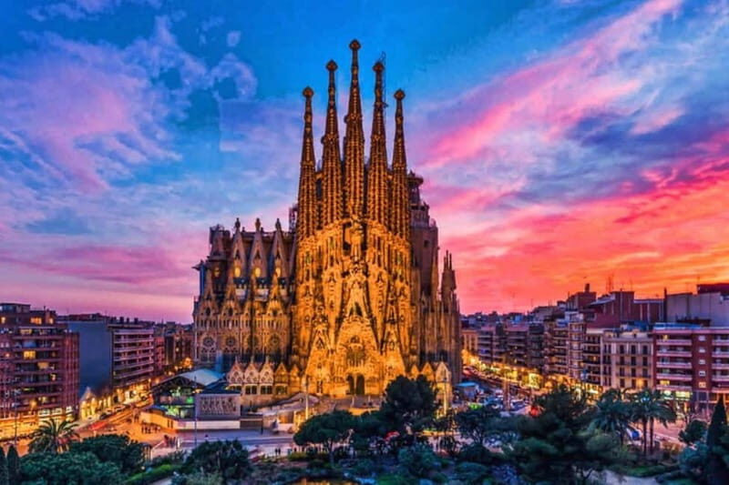 Barcelona: Sagrada Familia Guided Tour with Tower Access - The Itinerary: What Makes Each Part Special