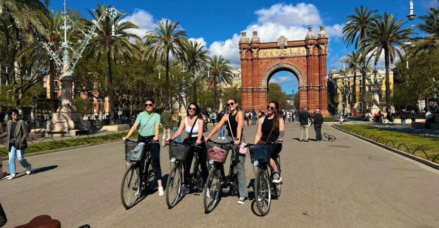 Barcelona: Sagrada Familia Private E-Scooter Tour - A Closer Look at the Itinerary