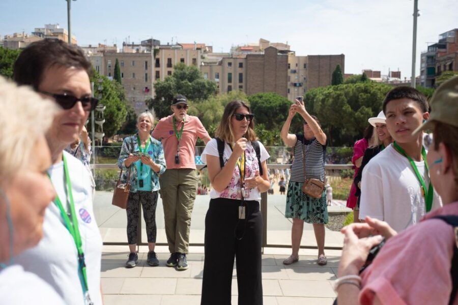 Barcelona: Sagrada Familia Small Group Guided Tour - The Itinerary Breakdown: From Meeting Point to Marvel