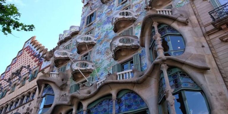 Barcelona: Sant Pau and Casa Batllo Guided Tour - The Magic of Casa Batlló