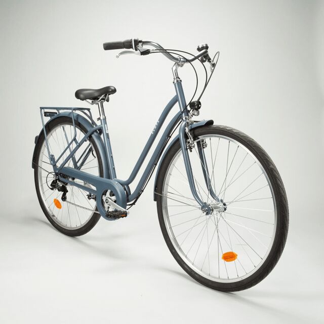 Barcelona: Seafroont bicycle rental (urban and ebikes) - Scenic Routes and Neighborhoods