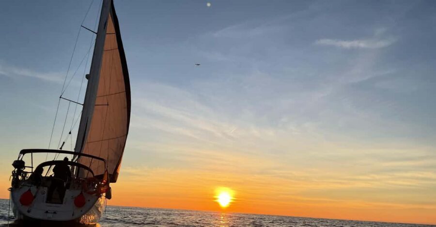Barcelona Sunset Sailing with Yacht Sashi - In-Depth Look at the Itinerary