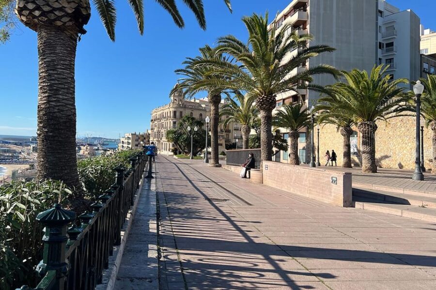 Barcelona: Tarragona & Sitges Guided Day Trip with Transfers - Exploring Tarragona: Ancient Roots with Modern Charm